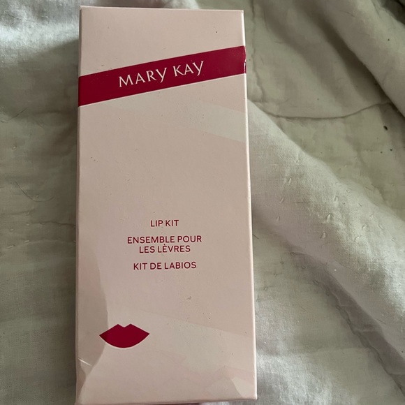 Mary Kay | Makeup | Limited Edition Mary Kay Lip Kit In Rose Color ...